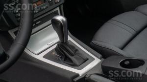 Black BMW X3 2008 in Riga, with an engine capacity of 2.00 L and mileage of 403 thousand km for 3590 €, photo 16 on AUTOMOTO.COM.LV