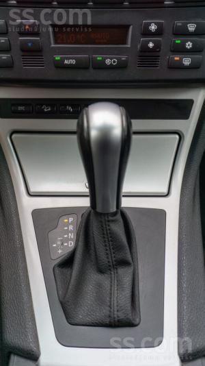 Black BMW X3 2008 in Riga, with an engine capacity of 2.00 L and mileage of 403 thousand km for 3590 €, photo 17 on AUTOMOTO.COM.LV