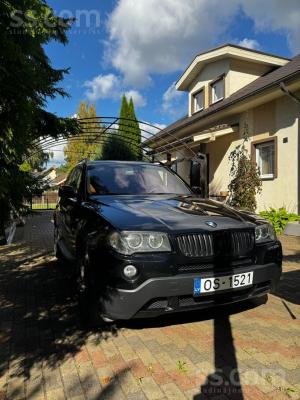 Black BMW X3 2008 in Riga, with an engine capacity of 2.00 L and mileage of 252 thousand km for 5900 €, photo 3 on AUTOMOTO.COM.LV