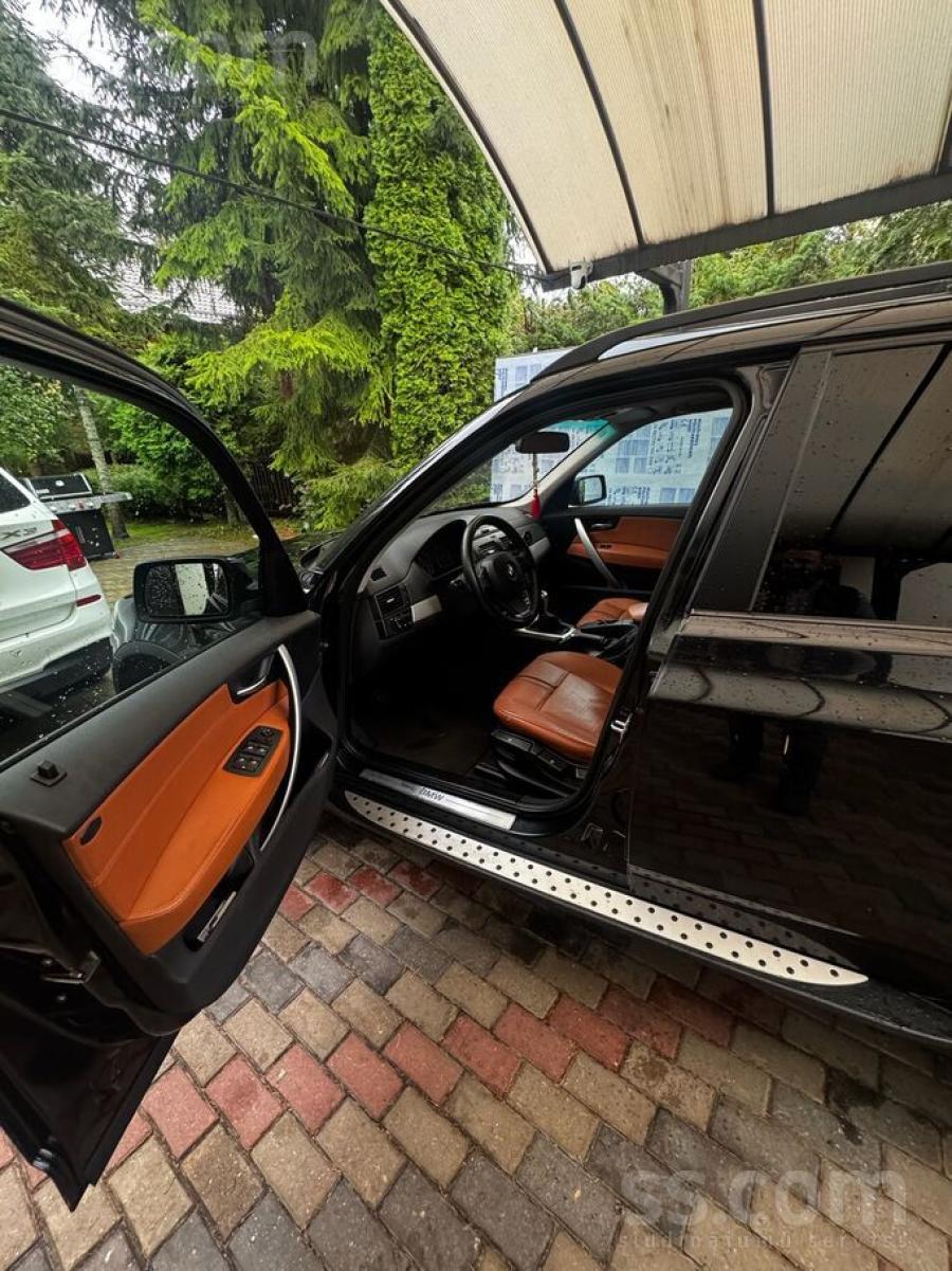 Black BMW X3 2008 in Riga, with an engine capacity of 2.00 L and mileage of 252 thousand km for 5900 €, photo 6 on AUTOMOTO.COM.LV