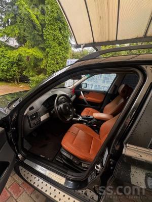Black BMW X3 2008 in Riga, with an engine capacity of 2.00 L and mileage of 252 thousand km for 5900 €, photo 11 on AUTOMOTO.COM.LV