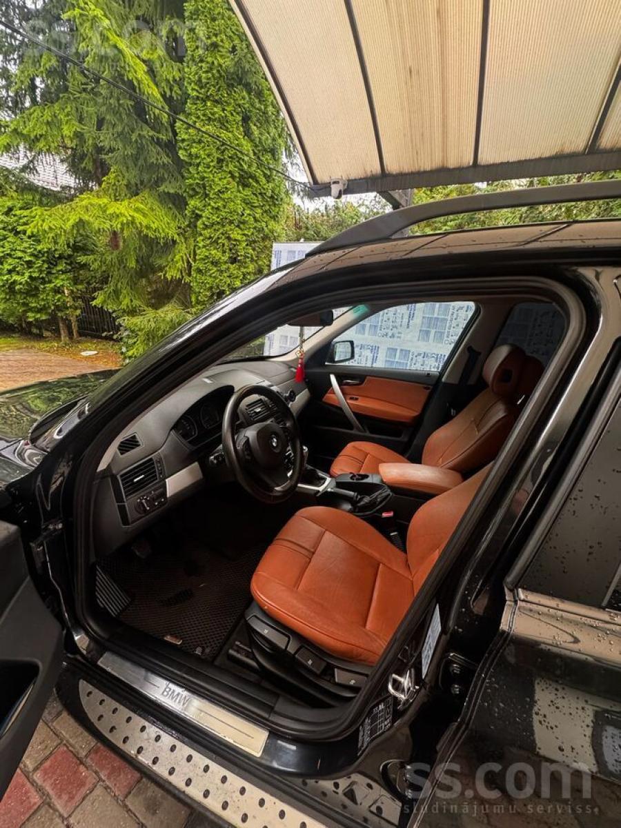 Black BMW X3 2008 in Riga, with an engine capacity of 2.00 L and mileage of 252 thousand km for 5900 €, photo 11 on AUTOMOTO.COM.LV