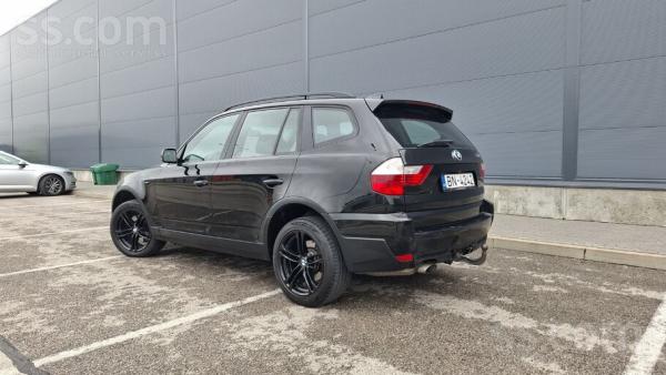 Black BMW X3 2008 in Riga, with an engine capacity of 2.00 L and mileage of 165 thousand km for 5500 €, photo 5 on AUTOMOTO.COM.LV