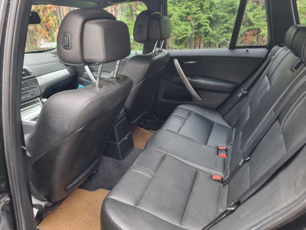 Melns BMW X3 2008 Rīga, ar dzinēja tilpumu 2.00 L un nobraukumu 285 tūkst. km par 5300 €, foto 6 vietnē AUTOMOTO.COM.LV