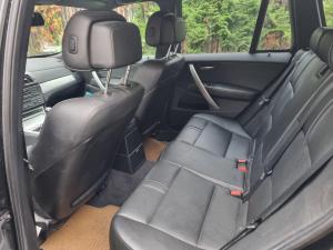 Black BMW X3 2008 in Riga, with an engine capacity of 2.00 L and mileage of 285 thousand km for 5300 €, photo 6 on AUTOMOTO.COM.LV