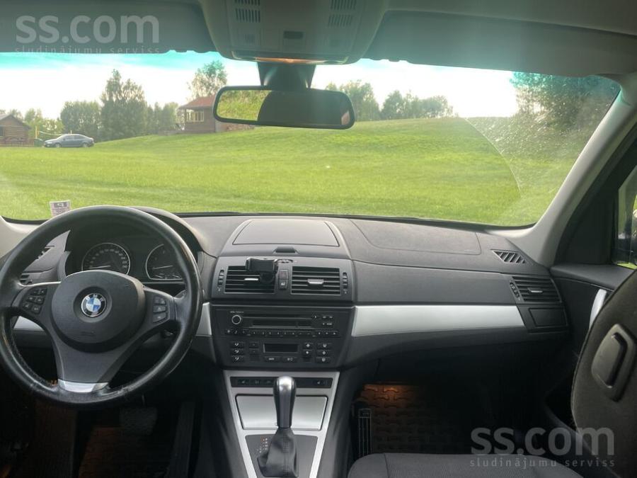 Black BMW X3 2009 in Riga, with an engine capacity of 2.00 L and mileage of 242 thousand km for 4400 €, photo 7 on AUTOMOTO.COM.LV