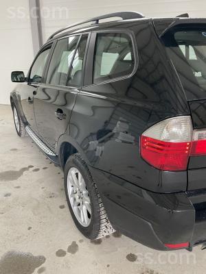 Black BMW X3 2009 in Balvi, with an engine capacity of 2.00 L and mileage of 288 thousand km for 4499 €, photo 9 on AUTOMOTO.COM.LV