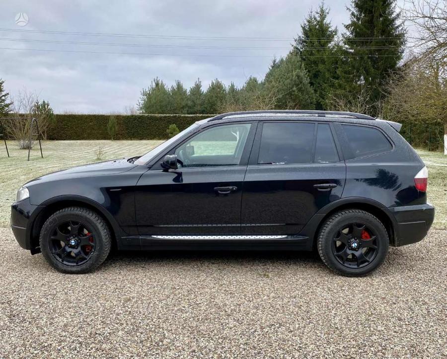 Black BMW X3 2009 in Kaunas, with an engine capacity of 2.00 L and mileage of 327 thousand km for 4300 €, photo 1 on AUTOMOTO.COM.LV