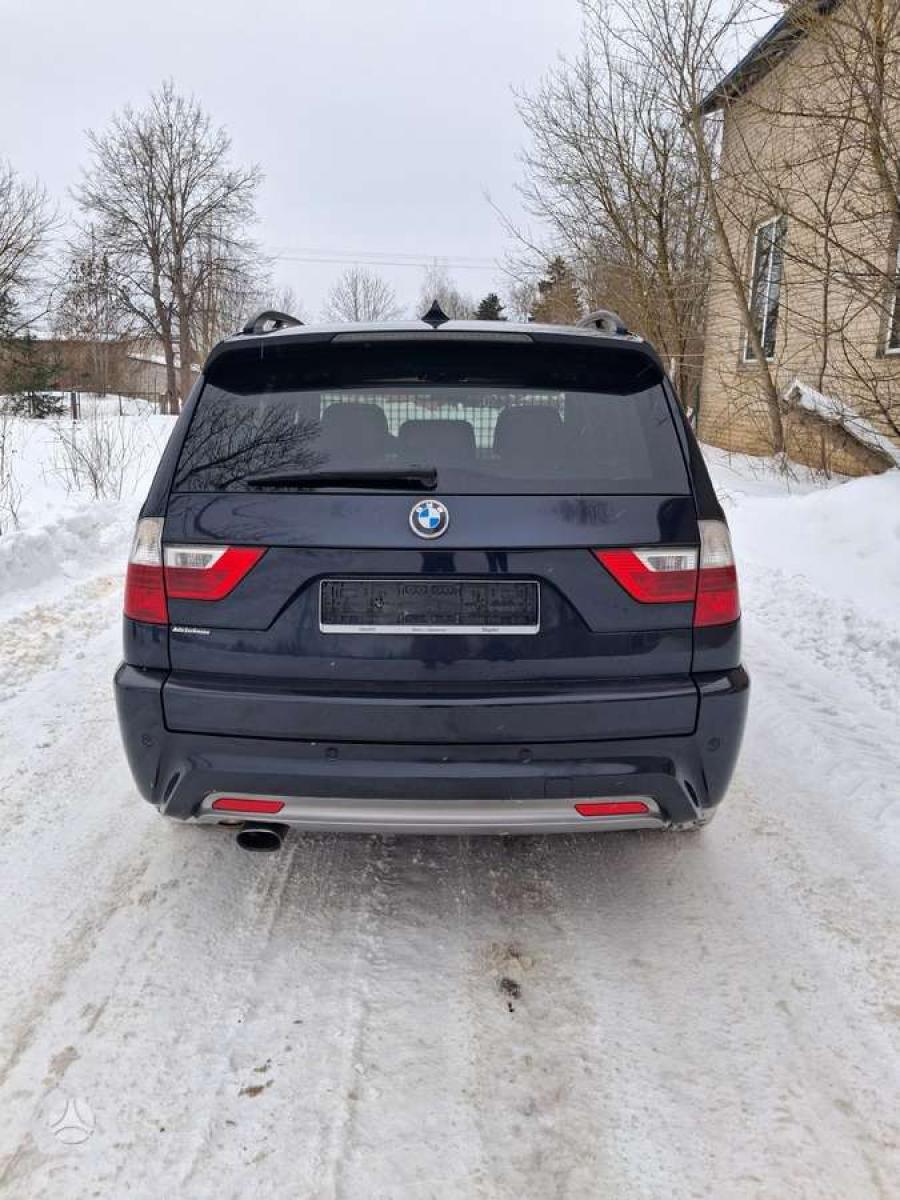 Black BMW X3 2009 in Rokiskis, with an engine capacity of 2.00 L and mileage of 281 thousand km for 4550 €, photo 4 on AUTOMOTO.COM.LV