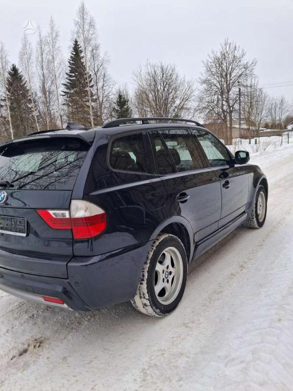Melns BMW X3 2009 Rokiškis, ar dzinēja tilpumu 2.00 L un nobraukumu 281 tūkst. km par 4550 €, foto 5 vietnē AUTOMOTO.COM.LV
