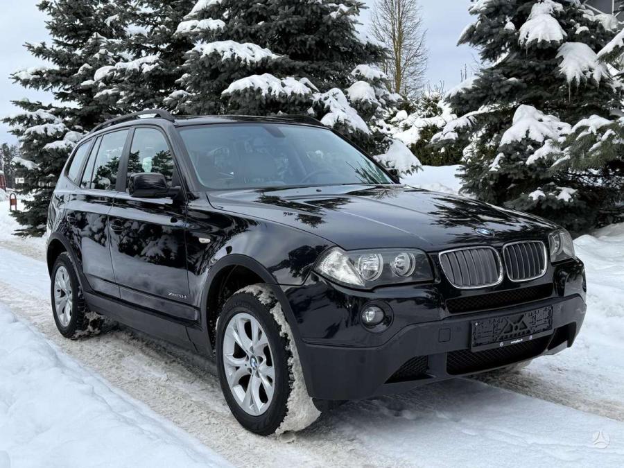 Black BMW X3 2009 in Utena, with an engine capacity of 2.00 L and mileage of 303 thousand km for 4750 €, photo 4 on AUTOMOTO.COM.LV