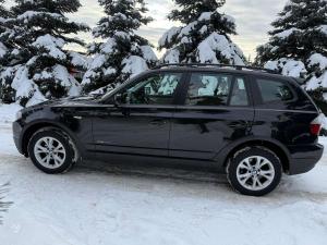 Black BMW X3 2009 in Utena, with an engine capacity of 2.00 L and mileage of 303 thousand km for 4750 €, photo 9 on AUTOMOTO.COM.LV