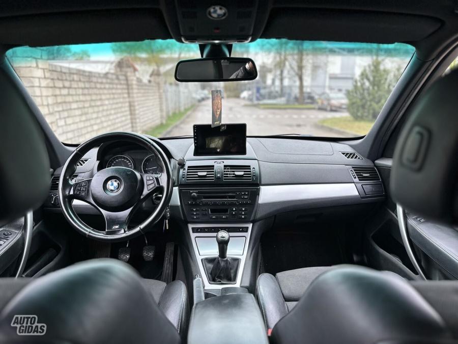 Black BMW X3 2009 in Kaunas, with an engine capacity of 2.00 L and mileage of 293 thousand km for 5000 €, photo 6 on AUTOMOTO.COM.LV