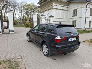Black BMW X3 2009 in Vilnius, with an engine capacity of 2.00 L and mileage of 365 thousand km for 5000 €, photo 4 on AUTOMOTO.COM.LV