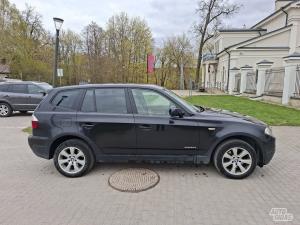 Black BMW X3 2009 in Vilnius, with an engine capacity of 2.00 L and mileage of 365 thousand km for 5000 €, photo 7 on AUTOMOTO.COM.LV
