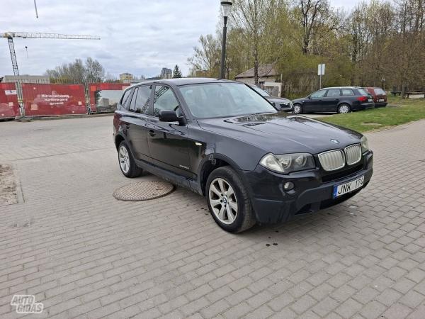 Black BMW X3 2009 in Vilnius, with an engine capacity of 2.00 L and mileage of 365 thousand km for 5000 €, photo 7 on AUTOMOTO.COM.LV