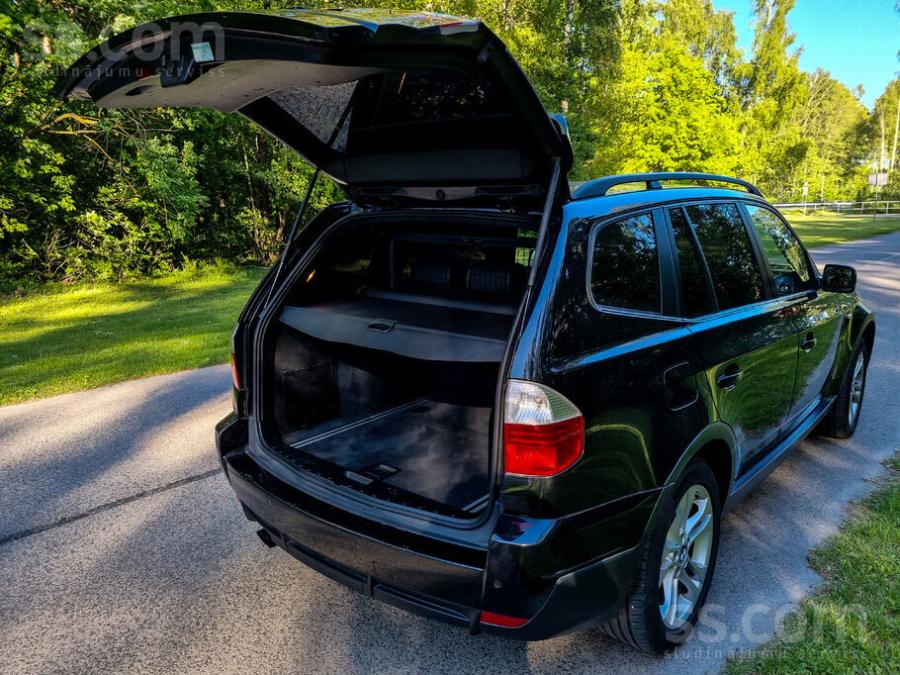 Black BMW X3 2009 in Riga, with an engine capacity of 2.00 L and mileage of 307 thousand km for 5999 €, photo 12 on AUTOMOTO.COM.LV