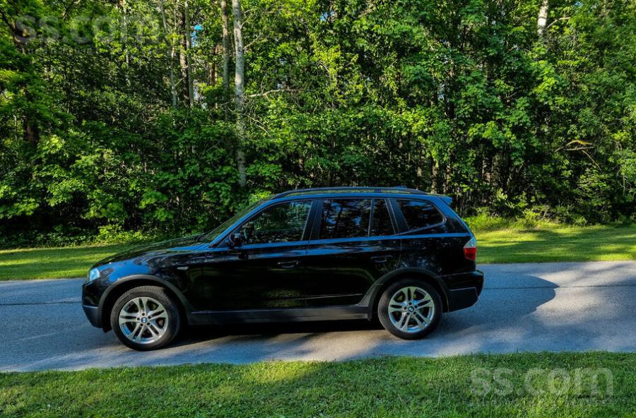 Black BMW X3 2009 in Riga, with an engine capacity of 2.00 L and mileage of 307 thousand km for 5999 €, photo 15 on AUTOMOTO.COM.LV