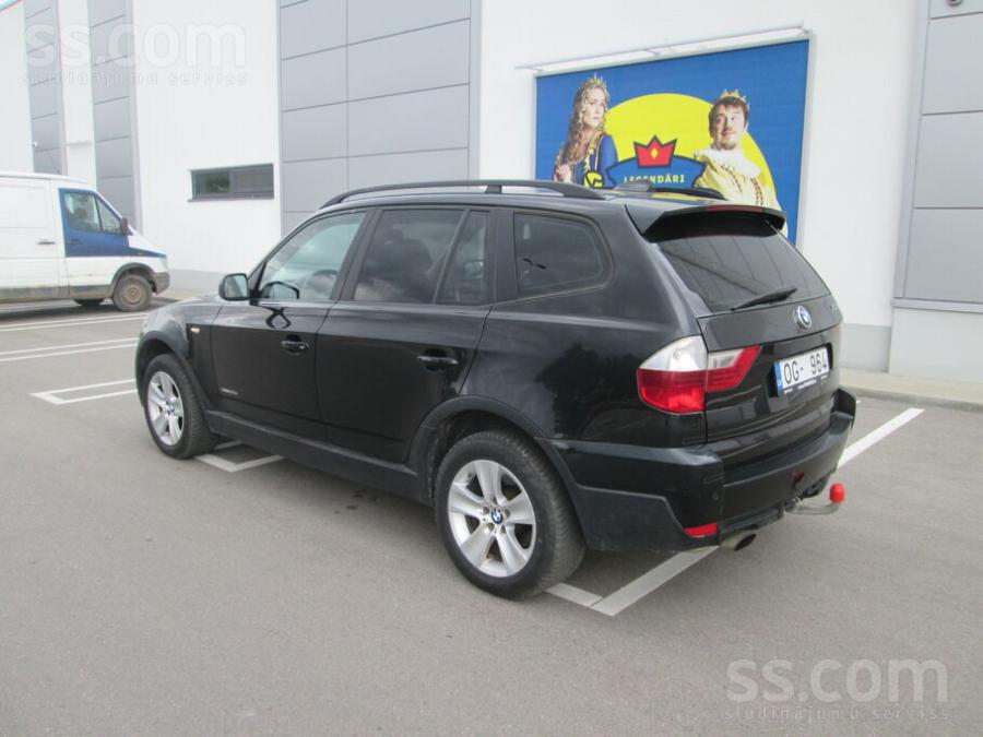 Black BMW X3 2009 in Riga, with an engine capacity of 2.00 L and mileage of 289 thousand km for 4399 €, photo 4 on AUTOMOTO.COM.LV