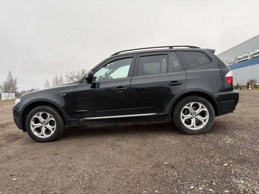 Black BMW X3 2009 in Daugavpils, with an engine capacity of 2.00 L and mileage of 267 thousand km for 5650 €, photo 3 on AUTOMOTO.COM.LV