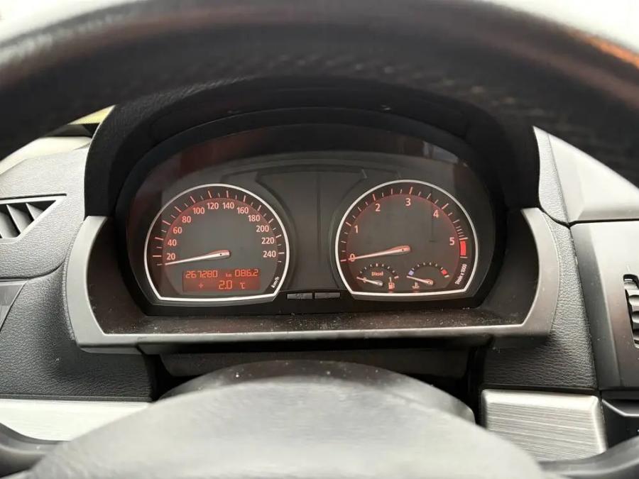 Black BMW X3 2009 in Daugavpils, with an engine capacity of 2.00 L and mileage of 267 thousand km for 5650 €, photo 16 on AUTOMOTO.COM.LV
