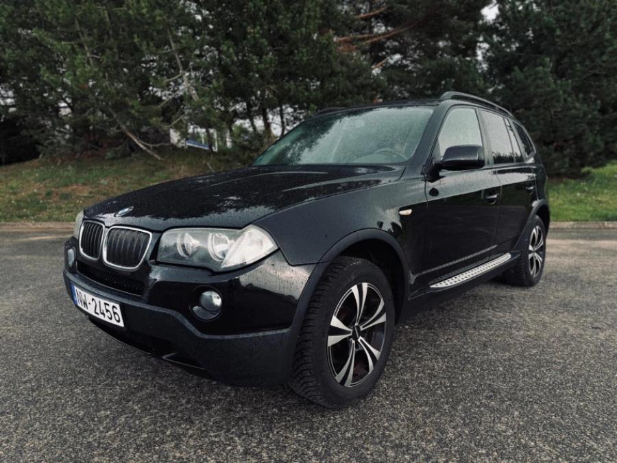 Black BMW X3 2009 in Riga, with an engine capacity of 2.00 L and mileage of 269 thousand km for 6750 €, photo 1 on AUTOMOTO.COM.LV