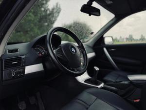 Black BMW X3 2009 in Riga, with an engine capacity of 2.00 L and mileage of 269 thousand km for 6750 €, photo 12 on AUTOMOTO.COM.LV