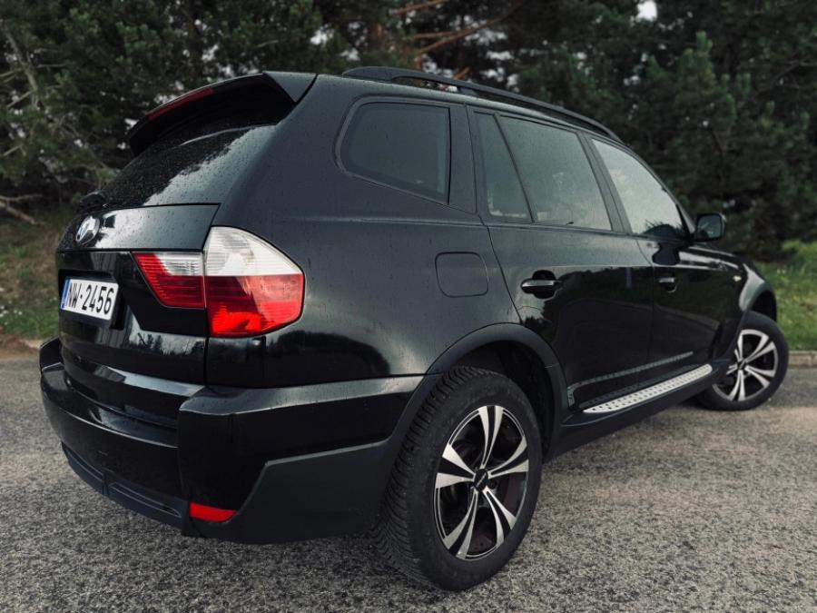 Black BMW X3 2009 in Riga, with an engine capacity of 2.00 L and mileage of 269 thousand km for 6750 €, photo 16 on AUTOMOTO.COM.LV