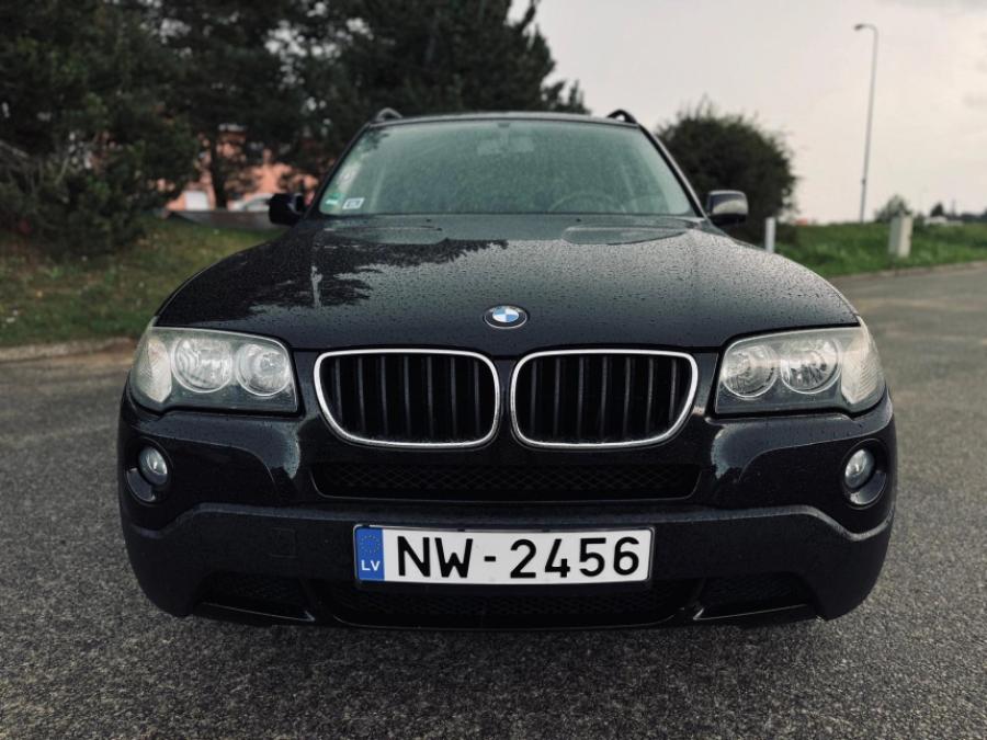 Black BMW X3 2009 in Riga, with an engine capacity of 2.00 L and mileage of 269 thousand km for 6750 €, photo 18 on AUTOMOTO.COM.LV