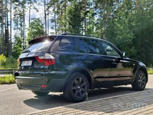 Black BMW X3 2009 in Valka, with an engine capacity of 2.00 L and mileage of 324 thousand km for 5750 €, photo 4 on AUTOMOTO.COM.LV
