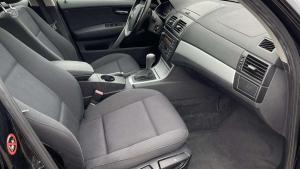 Black BMW X3 2009 in Marijampole, with an engine capacity of 2.00 L and mileage of 261 thousand km for 5190 €, photo 6 on AUTOMOTO.COM.LV