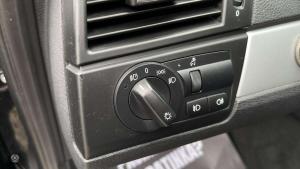 Black BMW X3 2009 in Marijampole, with an engine capacity of 2.00 L and mileage of 261 thousand km for 5190 €, photo 16 on AUTOMOTO.COM.LV