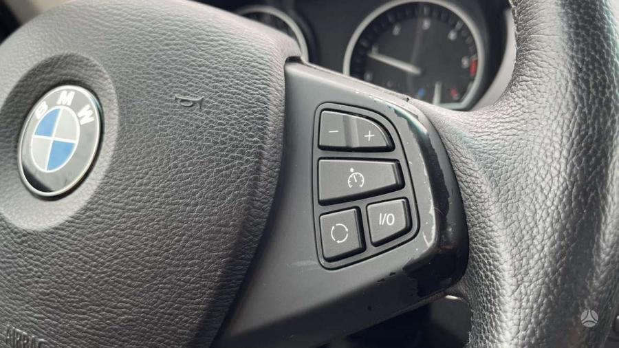 Black BMW X3 2009 in Marijampole, with an engine capacity of 2.00 L and mileage of 261 thousand km for 5190 €, photo 23 on AUTOMOTO.COM.LV