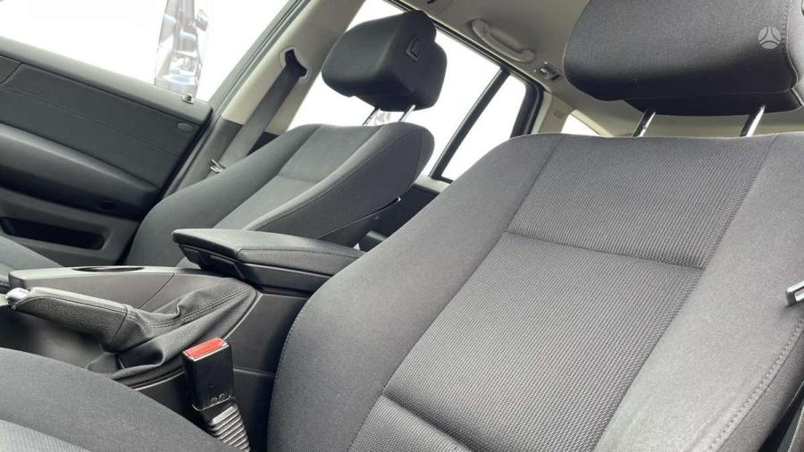 Black BMW X3 2009 in Marijampole, with an engine capacity of 2.00 L and mileage of 261 thousand km for 5190 €, photo 26 on AUTOMOTO.COM.LV
