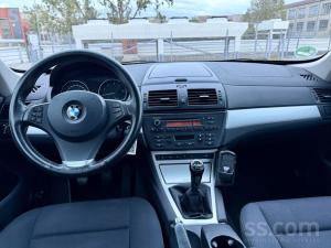 Black BMW X3 2009 in Riga, with an engine capacity of 2.00 L and mileage of 193 thousand km for 5500 €, photo 13 on AUTOMOTO.COM.LV