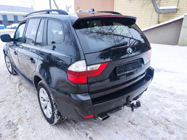 Black BMW X3 2010 in Utena, with an engine capacity of 2.00 L and mileage of 265 thousand km for 5400 €, photo 7 on AUTOMOTO.COM.LV