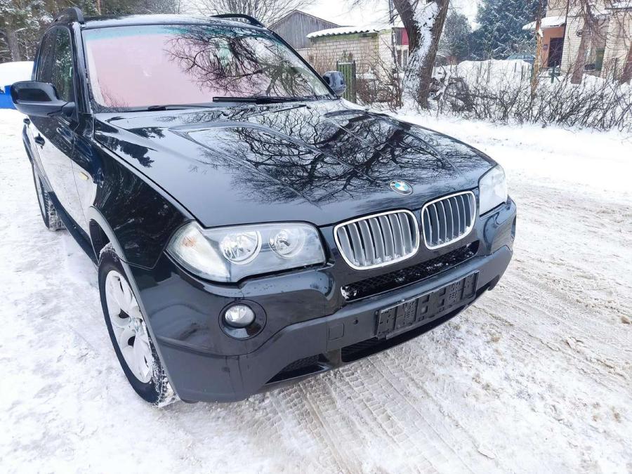 Black BMW X3 2010 in Utena, with an engine capacity of 2.00 L and mileage of 265 thousand km for 5400 €, photo 11 on AUTOMOTO.COM.LV