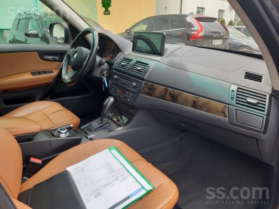 Black BMW X3 2010 in Daugavpils, with an engine capacity of 2.00 L and mileage of 0 thousand km for 7150 €, photo 29 on AUTOMOTO.COM.LV