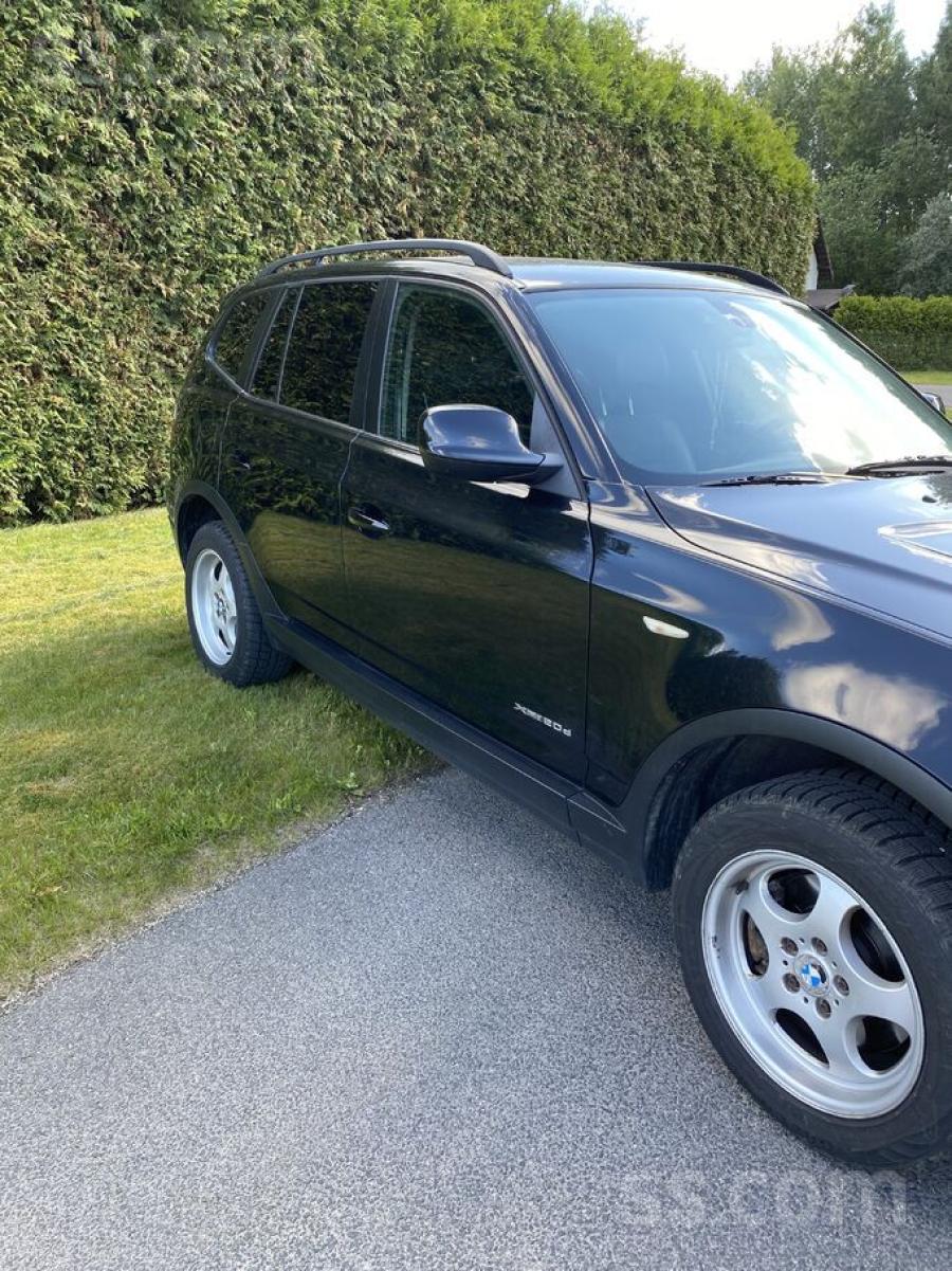 Black BMW X3 2010 in Riga, with an engine capacity of 2.00 L and mileage of 213 thousand km for 7650 €, photo 3 on AUTOMOTO.COM.LV