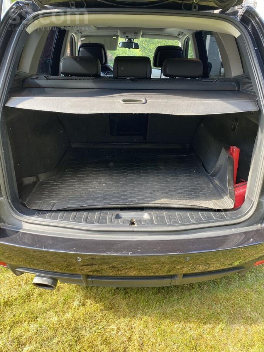 Black BMW X3 2010 in Riga, with an engine capacity of 2.00 L and mileage of 213 thousand km for 7650 €, photo 7 on AUTOMOTO.COM.LV