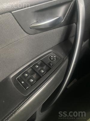 Black BMW X3 2010 in Riga, with an engine capacity of 2.00 L and mileage of 213 thousand km for 7650 €, photo 9 on AUTOMOTO.COM.LV