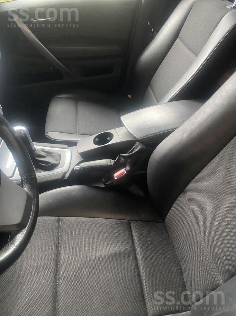 Black BMW X3 2010 in Riga, with an engine capacity of 2.00 L and mileage of 213 thousand km for 7650 €, photo 10 on AUTOMOTO.COM.LV
