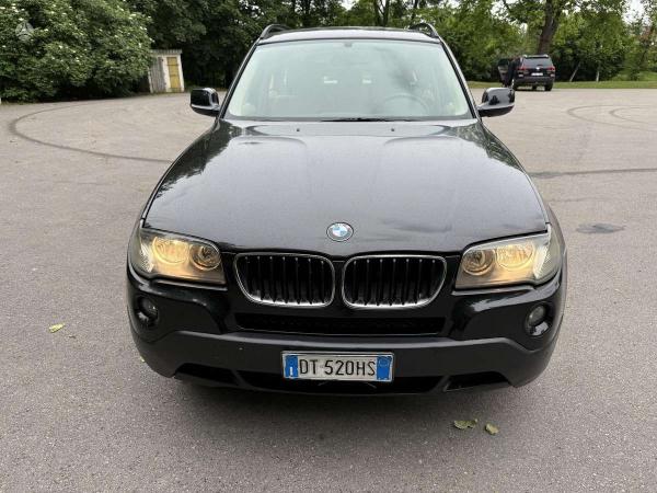 Black BMW X3 2010 in Kaunas, with an engine capacity of 2.00 L and mileage of 280 thousand km for 4300 €, photo 2 on AUTOMOTO.COM.LV