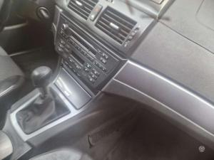 Black BMW X3 2010 in Ukmerge, with an engine capacity of 2.00 L and mileage of 249 thousand km for 4450 €, photo 15 on AUTOMOTO.COM.LV
