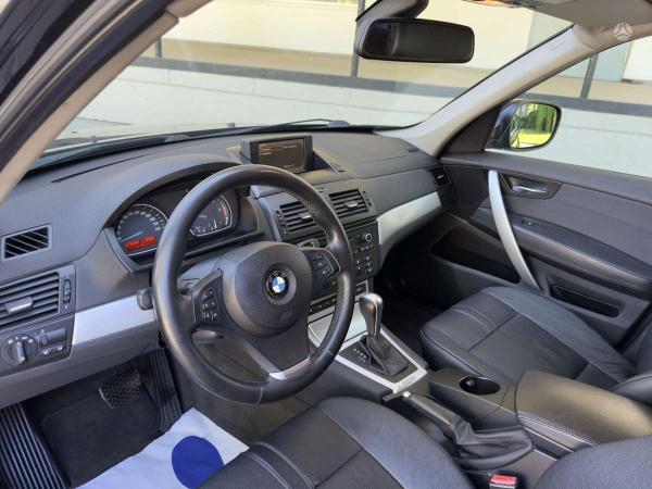 Black BMW X3 2010 in Prienai, with an engine capacity of 2.00 L and mileage of 285 thousand km for 5150 €, photo 7 on AUTOMOTO.COM.LV