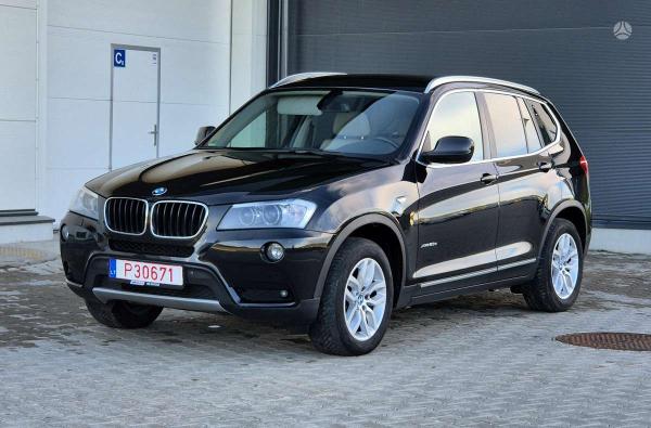 Black BMW X3 2010 in Vilnius, with an engine capacity of 2.00 L and mileage of 298 thousand km for 8850 €, photo 2 on AUTOMOTO.COM.LV