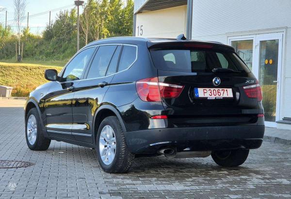 Black BMW X3 2010 in Vilnius, with an engine capacity of 2.00 L and mileage of 298 thousand km for 8850 €, photo 3 on AUTOMOTO.COM.LV
