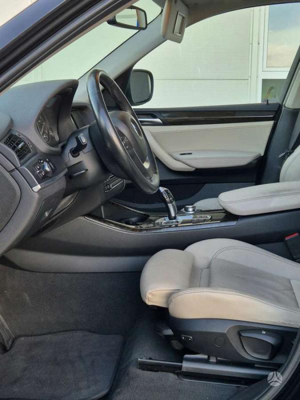 Black BMW X3 2010 in Vilnius, with an engine capacity of 2.00 L and mileage of 298 thousand km for 8850 €, photo 9 on AUTOMOTO.COM.LV