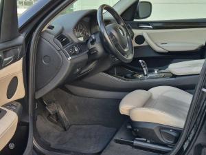Black BMW X3 2010 in Vilnius, with an engine capacity of 2.00 L and mileage of 298 thousand km for 8850 €, photo 11 on AUTOMOTO.COM.LV