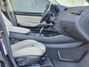 Black BMW X3 2010 in Vilnius, with an engine capacity of 2.00 L and mileage of 298 thousand km for 8850 €, photo 12 on AUTOMOTO.COM.LV